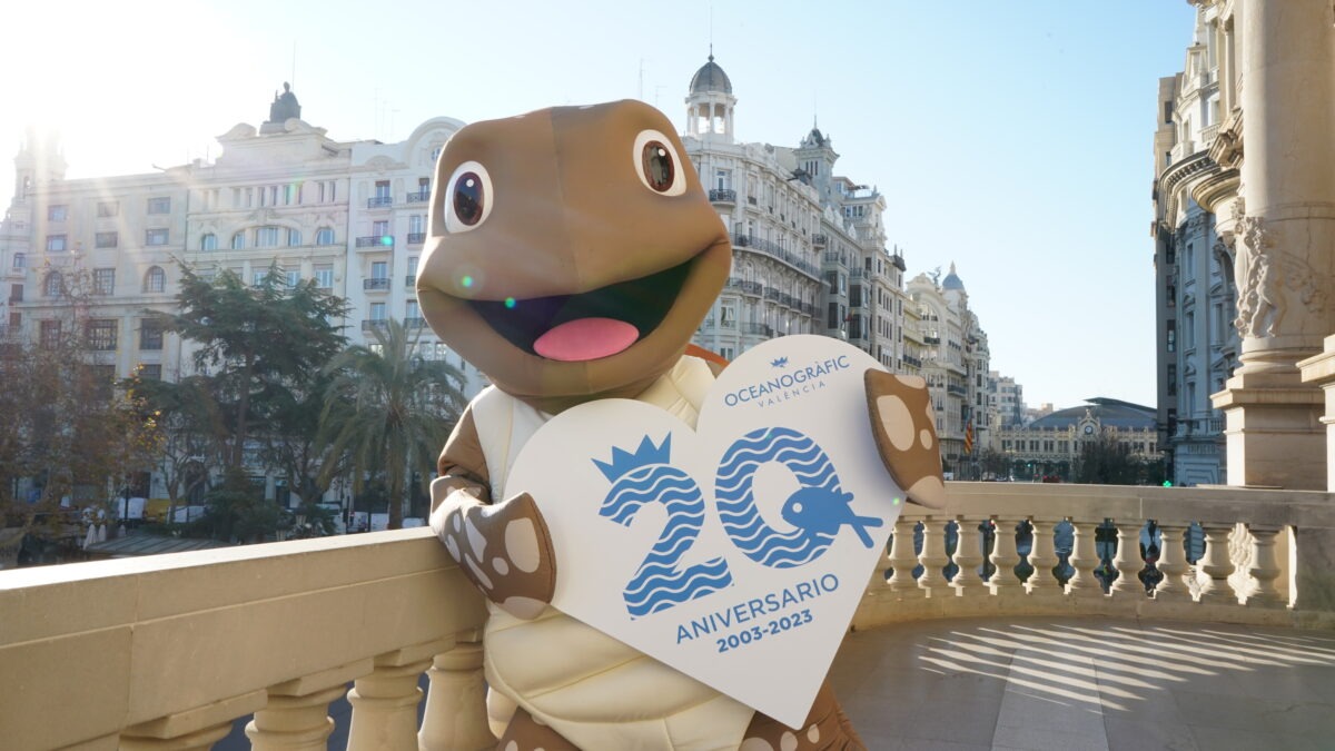 Oceanogràfic València: 20 años cuidando la vida en el mar ...
