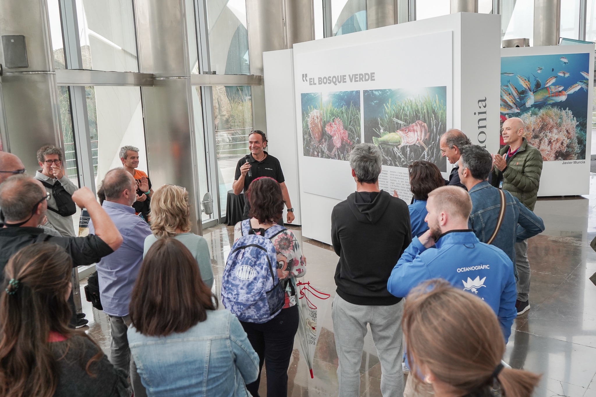 El fotógrafo Javier Murcia presenta su exposición sobre el Mar ...
