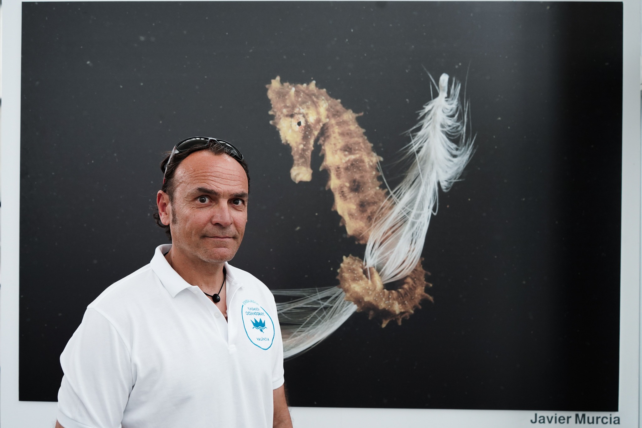El fotógrafo Javier Murcia presenta su exposición sobre el Mar ...